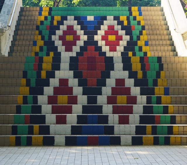 UMS Stairs with Pinakol Pattern, Kota Kinabalu | Attractions | Reviewbah